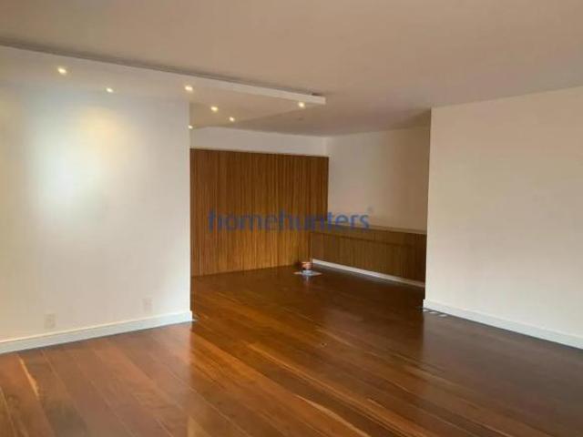 Apartamento para venda em Cambuí de 246.00m² com 4 Quartos, 2 Suites e 3 Garagens