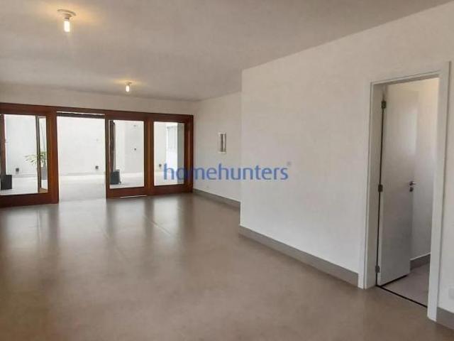 Apartamento para venda em Cambuí de 248.00m² com 3 Quartos, 1 Suite e 3 Garagens