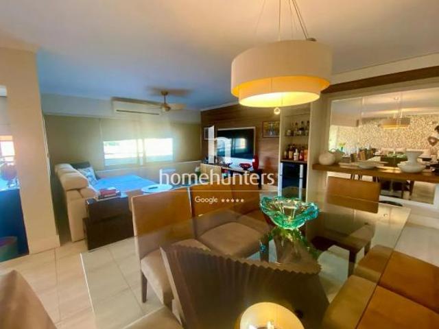 Apartamento para venda em Cambuí de 256.00m² com 3 Quartos, 3 Suites e 2 Garagens