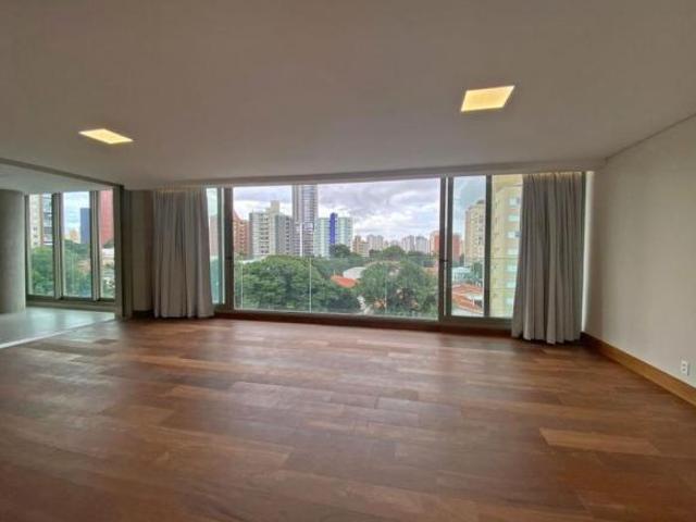 Apartamento para venda em Cambuí de 257.15m² com 3 Quartos, 3 Suites e 5 Garagens
