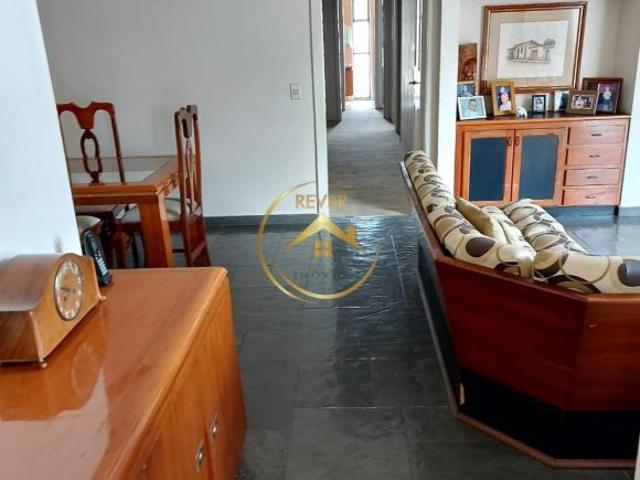 Apartamento para venda em Cambuí de 296.00m² com 4 Quartos, 2 Suites e 2 Garagens