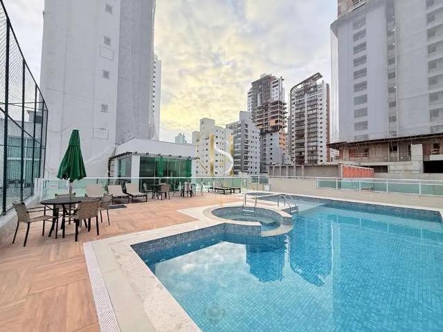 Apartamento para Venda em Camboriú/SC Centro 4 Quartos