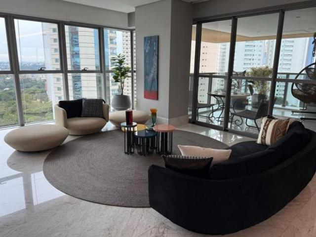 Apartamento para venda em Campina Do Siqueira de 431.00m² com 3 Quartos, 3 Suites e 4 Garagens