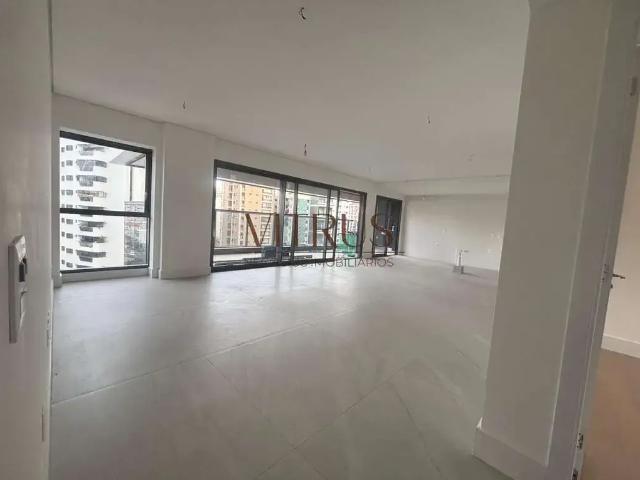 Apartamento para Venda em Campinas/SP Cambuí 3 Quartos