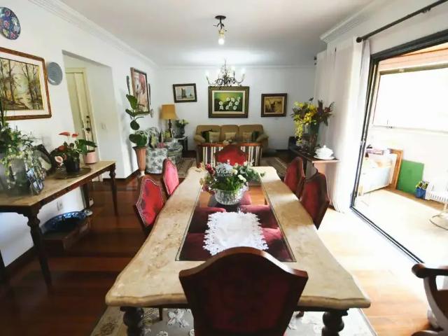 Apartamento para Venda em Campinas/SP Cambuí 4 Quartos