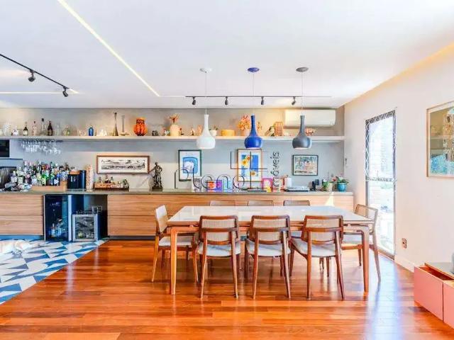 Apartamento para Venda em Campinas/SP Cambuí 4 Quartos