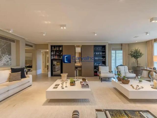Apartamento para Venda em Campinas/SP Cambuí 4 Quartos