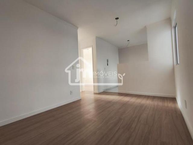 Apartamento para Venda em Campo Largo, Jardim Itaqui, 2 dormitórios, 1 banheiro, 1 vaga