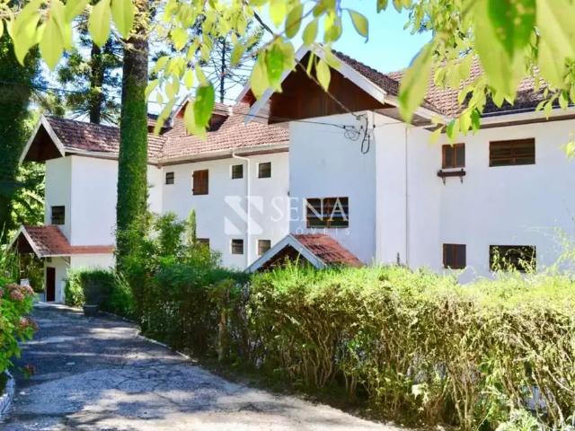 Apartamento para Venda em Campos do Jordão/SP Vila Capivari 3 Quartos