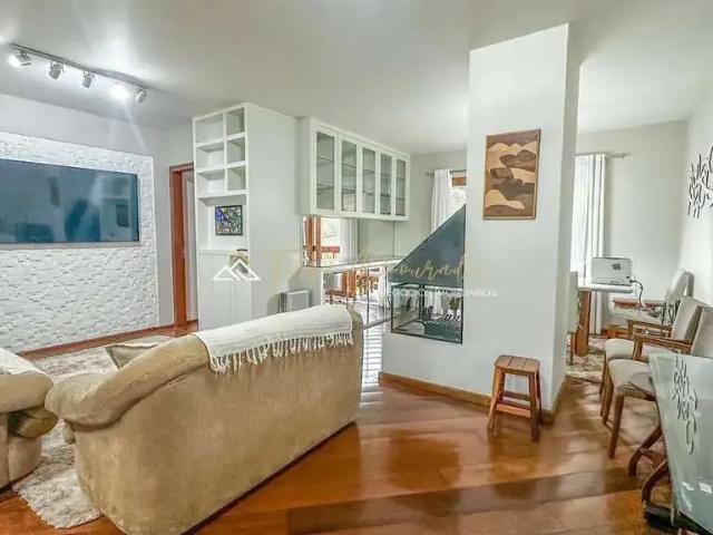 Apartamento para Venda em Campos do Jordão/SP Vila inglesa 3 Quartos