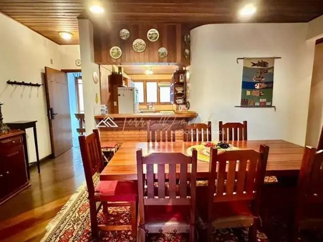 Apartamento para Venda em Campos do Jordão/SP Vila inglesa 4 Quartos