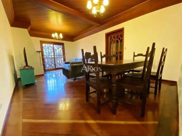 Apartamento para Venda em Campos do Jordão/SP Vila Sapucai 3 Quartos