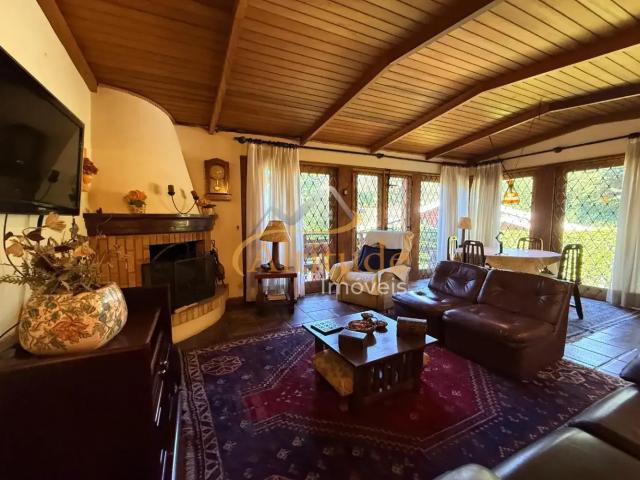 Apartamento para Venda em Campos do Jordão/SP Capivari 4 Quartos