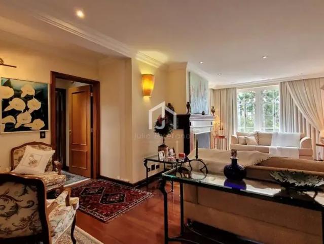 Apartamento para Venda em Campos do Jordão/SP Capivari 3 Quartos