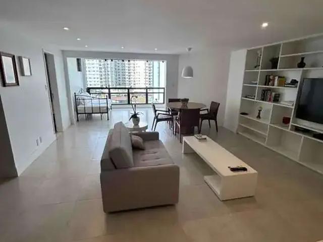 Apartamento para Venda em Campos dos Goytacazes/RJ Centro 4 Quartos