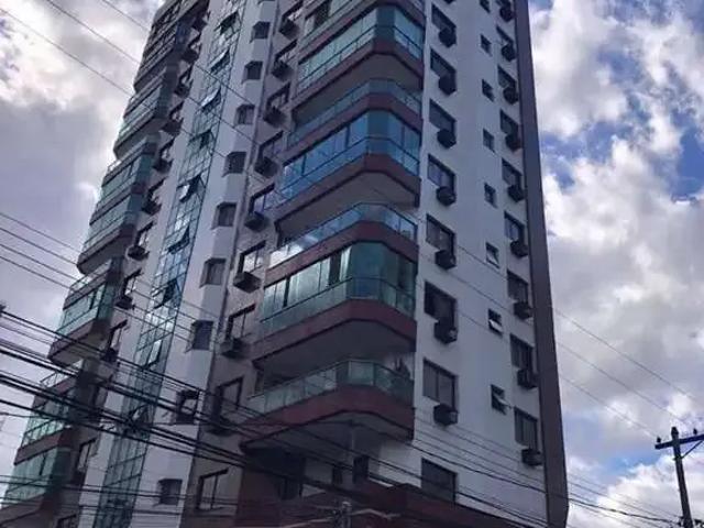 Apartamento para Venda em Campos dos Goytacazes/RJ Centro 3 Quartos