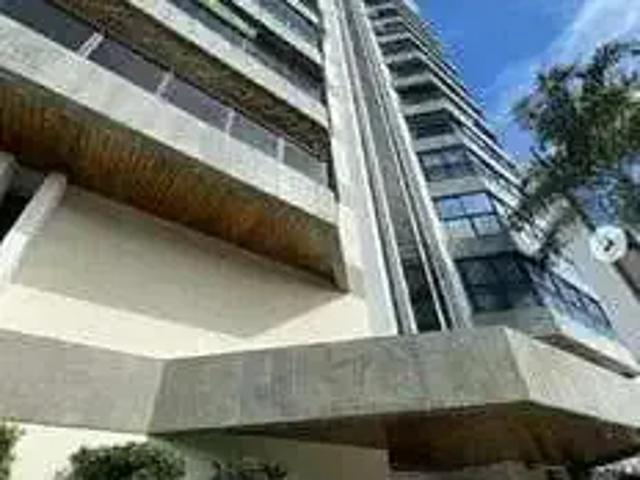 Apartamento para Venda em Campos dos Goytacazes/RJ Centro 3 Quartos