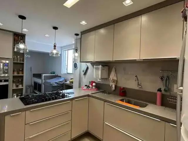 Apartamento para Venda em Campos dos Goytacazes/RJ Centro 3 Quartos