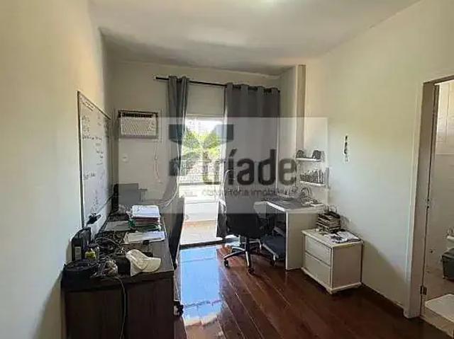 Apartamento para Venda em Campos dos Goytacazes/RJ Centro 3 Quartos