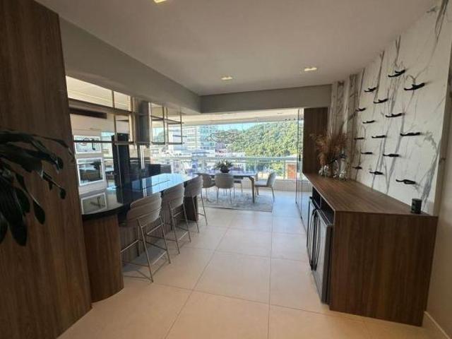 Apartamento para venda em Canto Do Forte de 150.00m² com 3 Quartos, 3 Suites e 2 Garagens