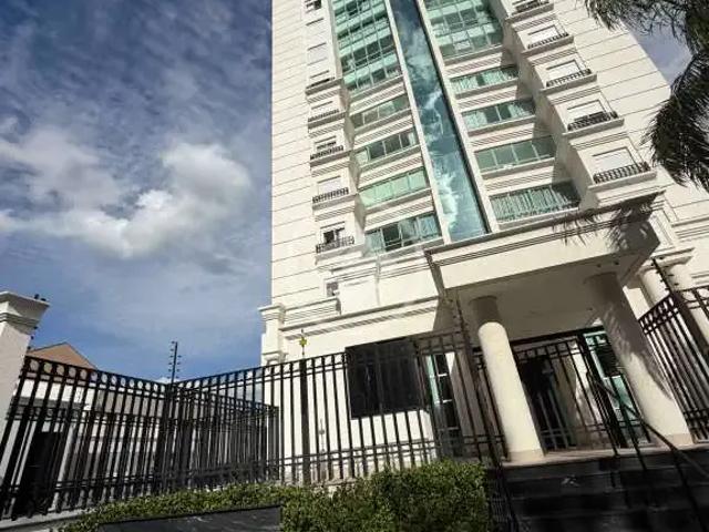 Apartamento para Venda em Cascavel/PR Country 3 Quartos