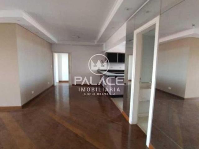 Apartamento para venda em Castelinho de 166.00m² com 1 Quarto, 2 Suites e 2 Garagens