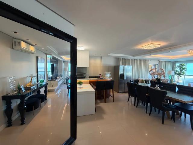 Apartamento para Venda em Capão da Canoa/RS Centro 4 Quartos