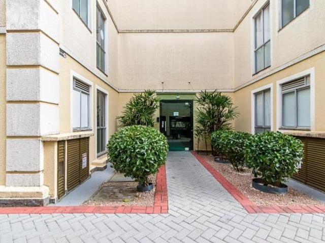 Apartamento para venda em Capão Raso de 47.00m² com 2 Quartos e 1 Garagem