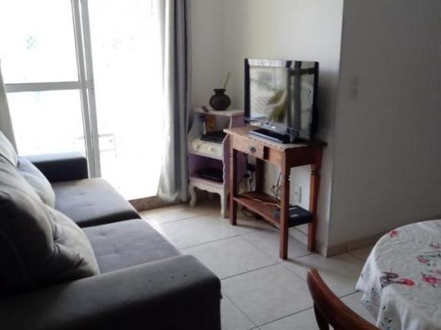 Apartamento para Venda em Carapicuíba, Granja Viana, 3 dormitórios, 1 suíte, 2 banheiros, 2 vagas