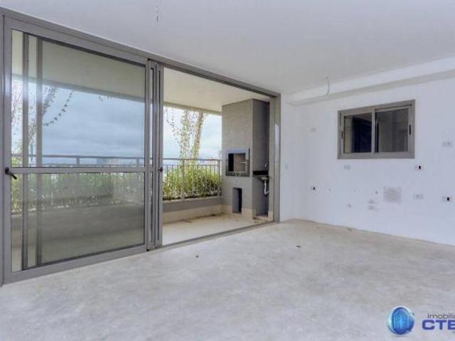 Apartamento para venda em Centro Cívico de 106.00m² com 3 Quartos, 1 Suite e 2 Garagens