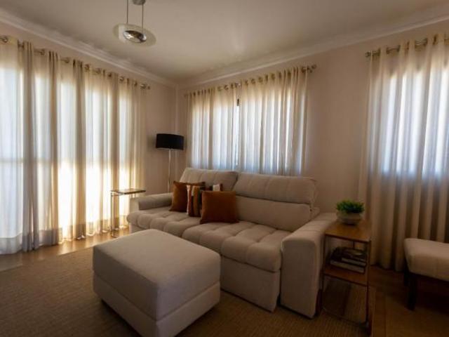 Apartamento para venda em Centro com 3 quartos, sendo 1 suíte, 190m²