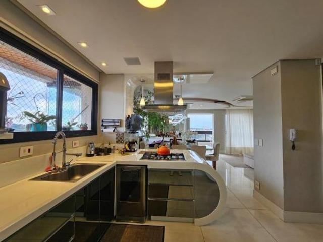 Apartamento para venda em Centro de 421.00m² com 3 Quartos, 3 Suites e 4 Garagens