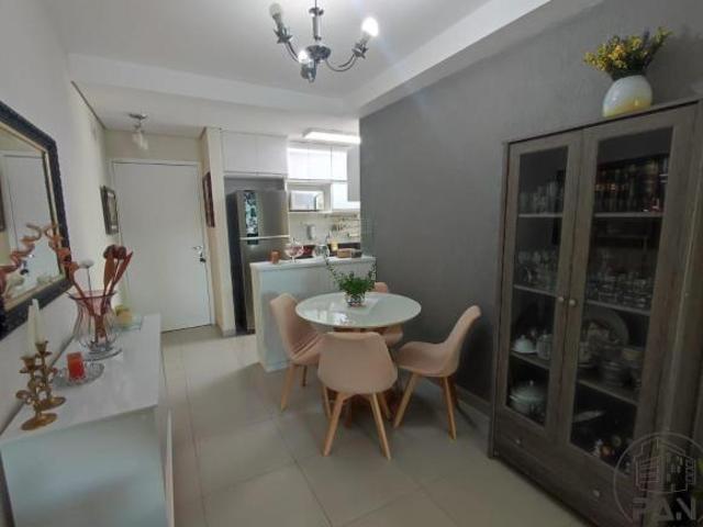 Apartamento para venda em Centro de 62.00m² com 2 Quartos e 2 Garagens