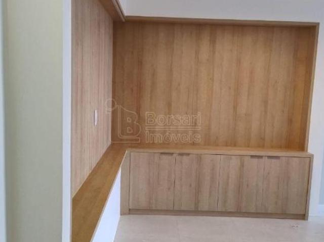 Apartamento para venda em Centro de 68.00m² com 2 Quartos, 1 Suite e 2 Garagens