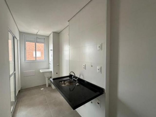 Apartamento para venda em Centro de 69.00m² com 2 Quartos, 1 Suite e 2 Garagens
