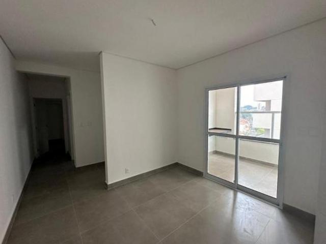 Apartamento para venda em Centro de 69.00m² com 2 Quartos, 1 Suite e 2 Garagens