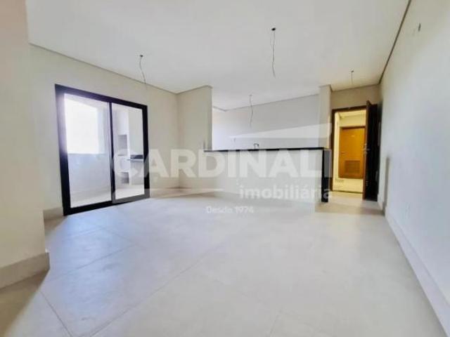 Apartamento para venda em Centro de 77.00m² com 2 Quartos, 1 Suite e 2 Garagens