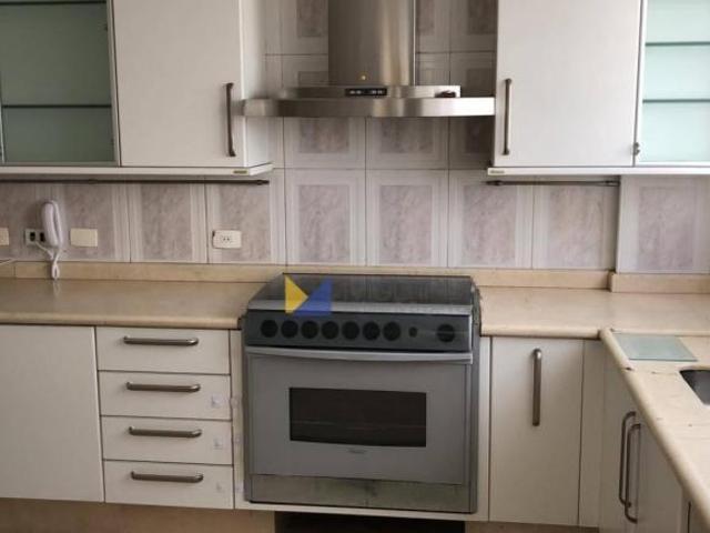 Apartamento para venda em Centro de 100.00m² com 3 Quartos e 1 Garagem