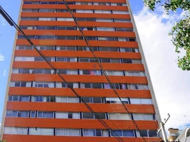Apartamento para venda em Centro de 110.00m² com 2 Quartos, 1 Suite e 1 Garagem
