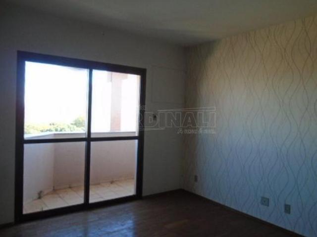 Apartamento para venda em Centro de 110.00m² com 3 Quartos, 1 Suite e 2 Garagens