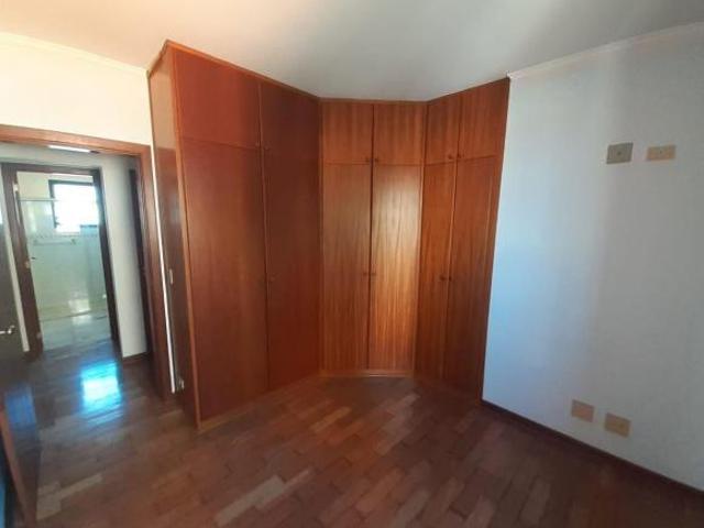 Apartamento para venda em Centro de 115.00m² com 3 Quartos, 1 Suite e 2 Garagens