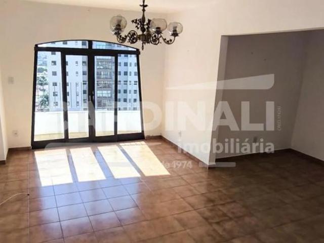 Apartamento para venda em Centro de 117.00m² com 3 Quartos, 1 Suite e 1 Garagem