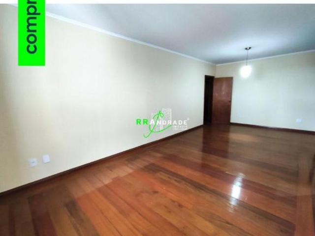 Apartamento para venda em Centro de 122.00m² com 3 Quartos, 1 Suite e 2 Garagens
