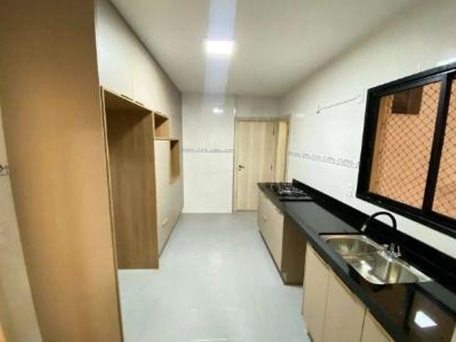 Apartamento para venda em Centro de 124.00m² com 3 Quartos, 1 Suite e 2 Garagens
