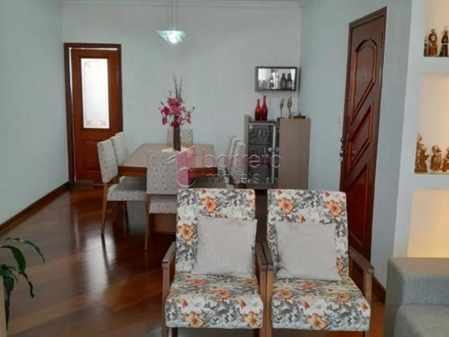 Apartamento para venda em Centro de 129.00m² com 3 Quartos, 1 Suite e 2 Garagens