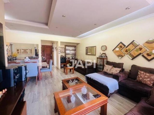 Apartamento para venda em Centro de 129.00m² com 3 Quartos, 1 Suite e 2 Garagens