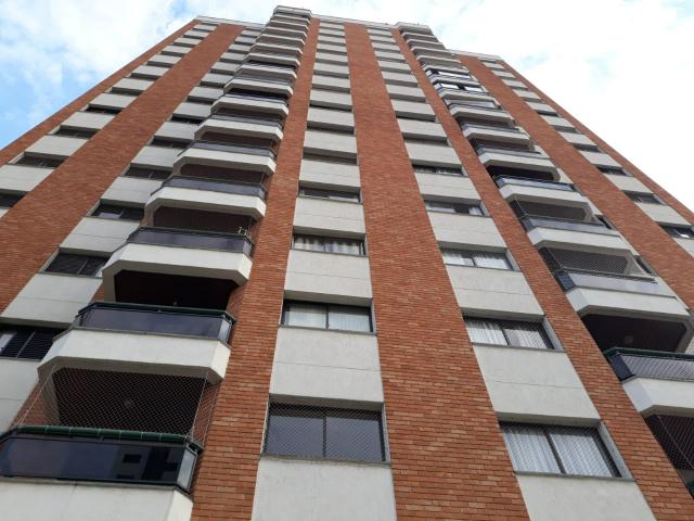 Apartamento para venda em Centro em Sorocaba São Paulo de 131.00m² com 3 Quartos, 1 Suíte e 2 Garagens