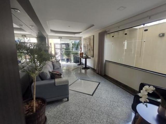 Apartamento para venda em Centro de 136.00m² com 2 Quartos, 1 Suite e 2 Garagens
