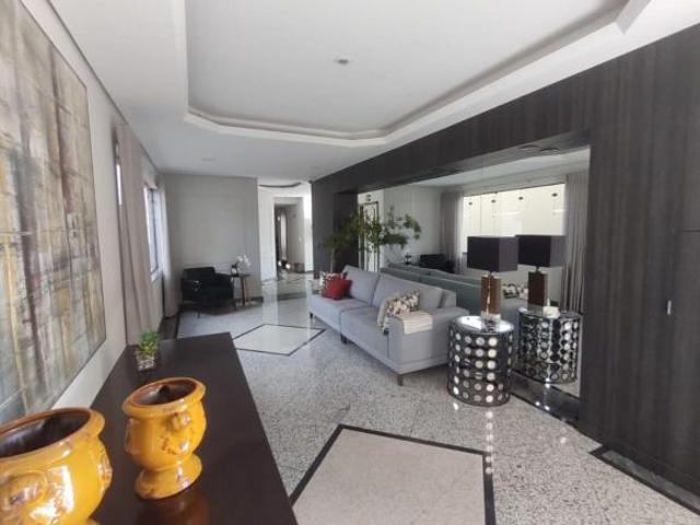 Apartamento para venda em Centro de 136.00m² com 3 Quartos, 1 Suite e 2 Garagens