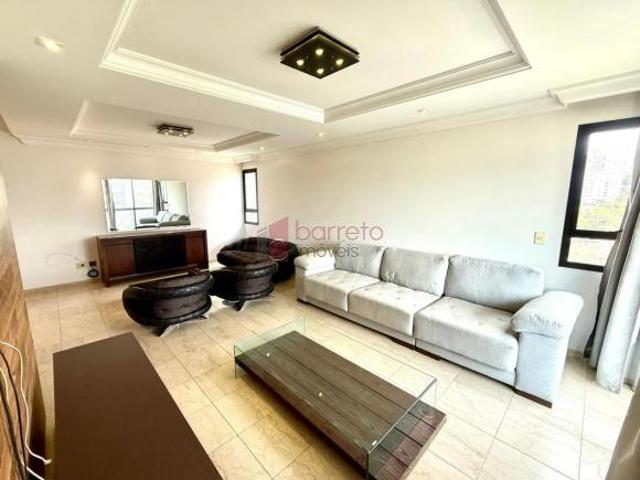 Apartamento para venda em Centro de 136.00m² com 3 Quartos, 1 Suite e 2 Garagens